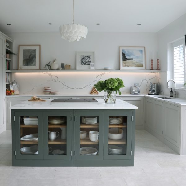 Handless Shaker Kitchen Alresford - Kitchen Project | Higham