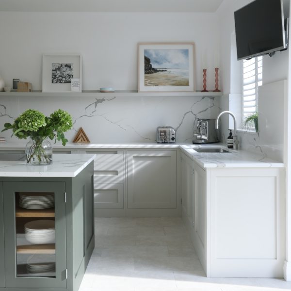 Handless Shaker Kitchen Alresford - Kitchen Project | Higham