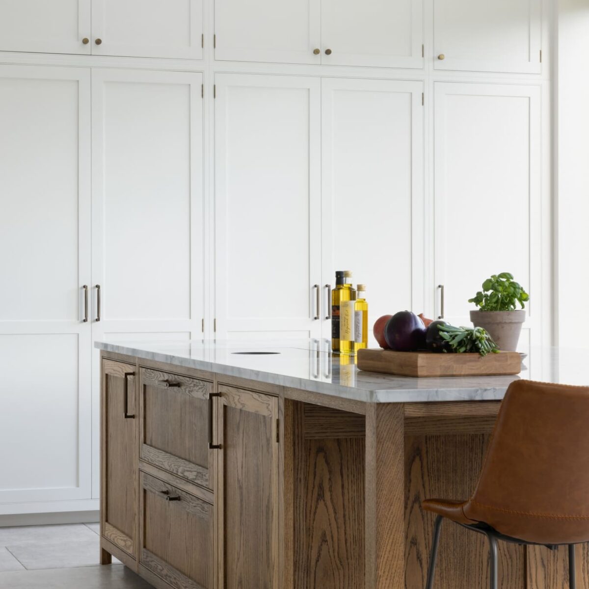 Putney – Painted and Oak Framed Shaker Kitchen - Higham Furniture